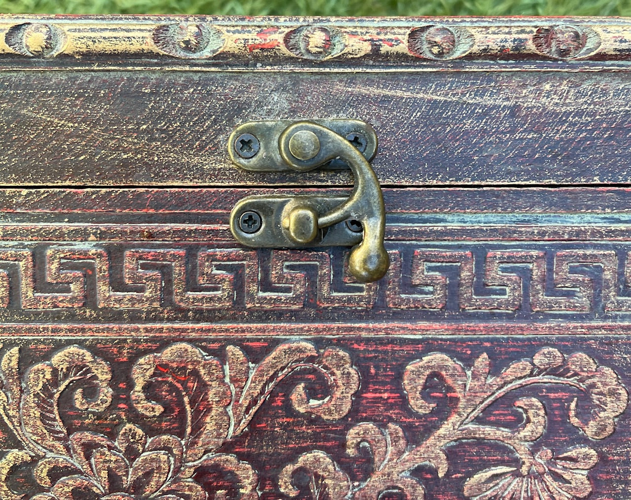 Instant Wall Displays