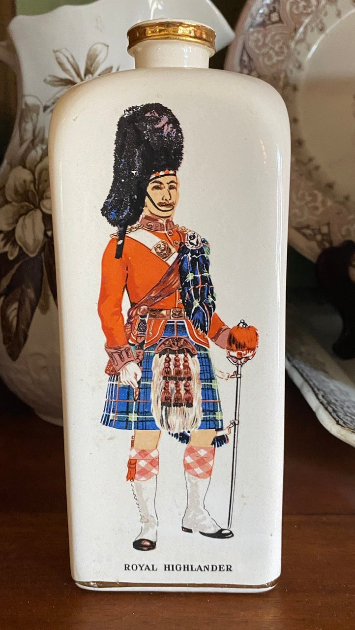 Vintage / Antique Scotch Decanter Liquor Bottle Scottish Royal Highlan