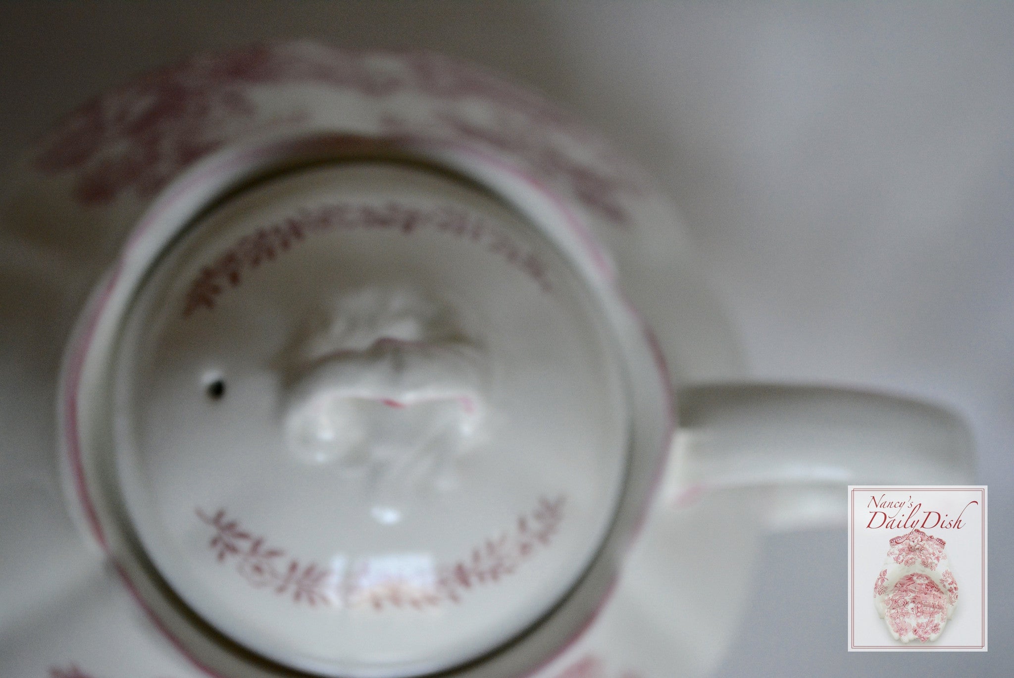 Pink / Red Toile Ironstone Transferware Tea Pot Teapot Tonquin English