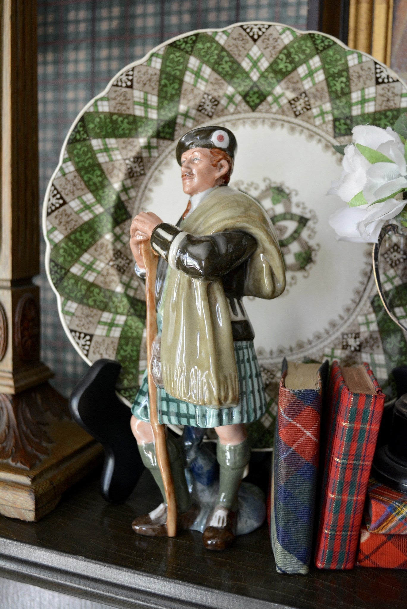 Vintage Royal Doulton Scottish Figurine The Laird in Tartan Plaid Kilt