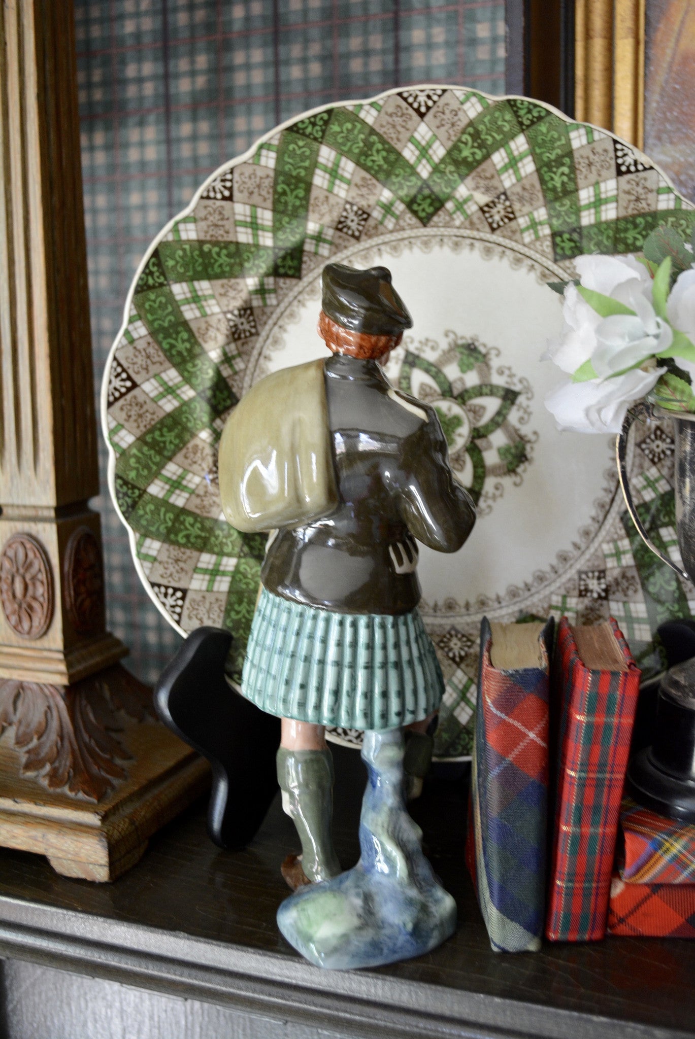 Vintage Royal Doulton Scottish Figurine The Laird in Tartan Plaid Kilt