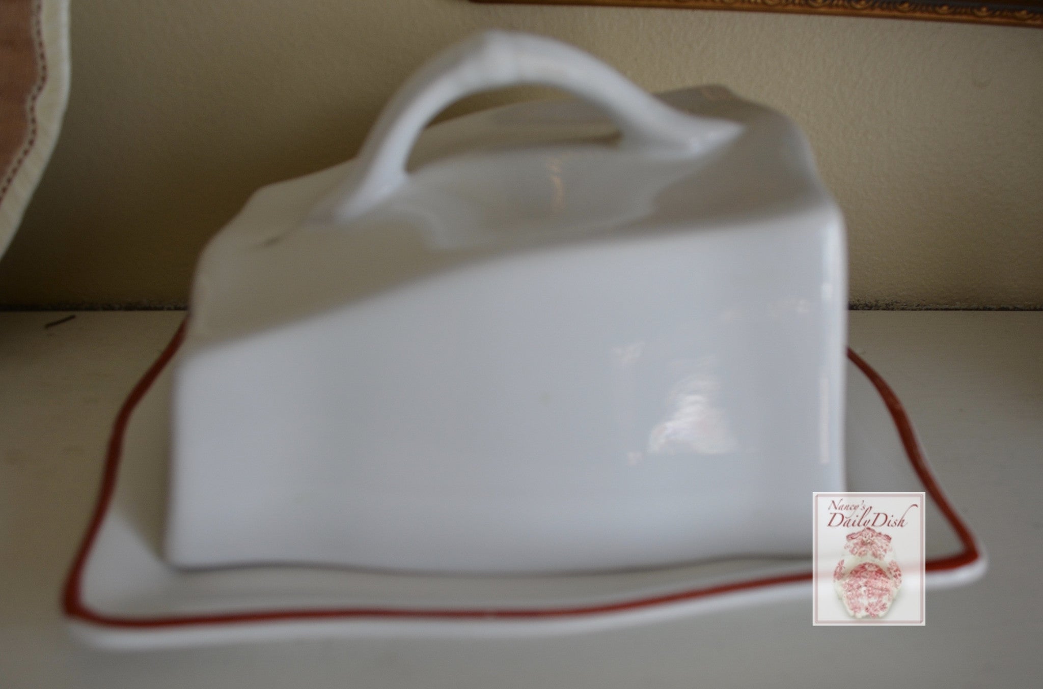 Vintage Ironstone Red & White Cheese Dish Stand Transfer English Farmh